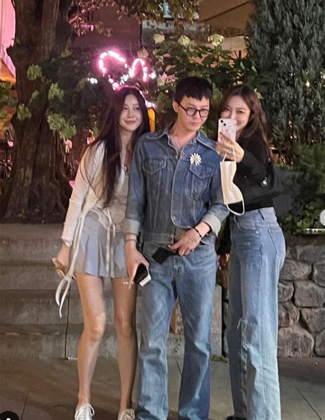 오늘 계탔다 지드래곤 압구정 로데오에서 여성 Bj들과 셀카