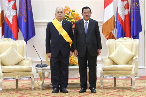 សម្តេចតេជោ ហ៊ុន សែន អនុញ្ញាតឱ្យប្រធានអង្គការពុទ្ធសាសនិកពិភពលោក ចូលជួបសម្តែងការគួរសម