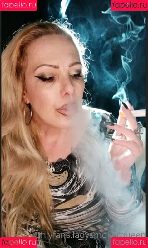 Leaks Nude Lady Smoker Queen Onlyfans Photo Gallery Pornhub Fan