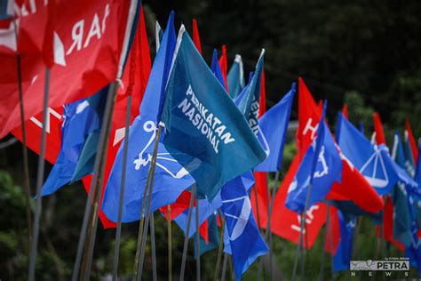 War Of Words Between Pakatan And Perikatan Supporters Malaysia The