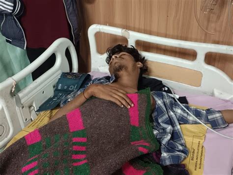 Fight Between Two Groups Of Youth Who Came To Hadmatiya Fair A Young
