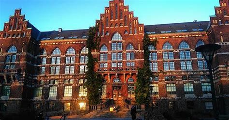 The University Library Looks Pretty Majestic Sometimes Imgur