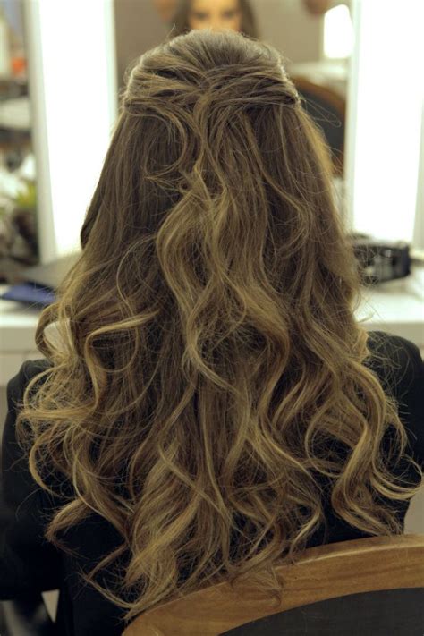 Ondas Naturais E Cabelo Meio Preso Cabelo Ondas Naturais Cabelo