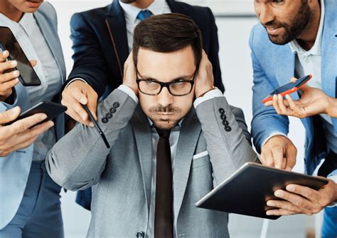 Gestão De Conflitos Na Média Gerência Abordagens Práticas Liderança Gerencial