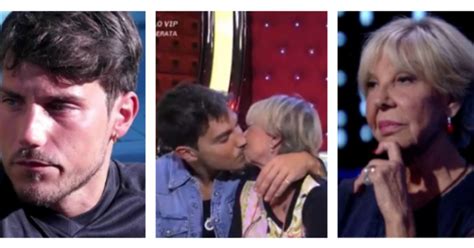 Grande Fratello Vip Wilma Goich E Daniele Dal Moro Si Baciano Ecco