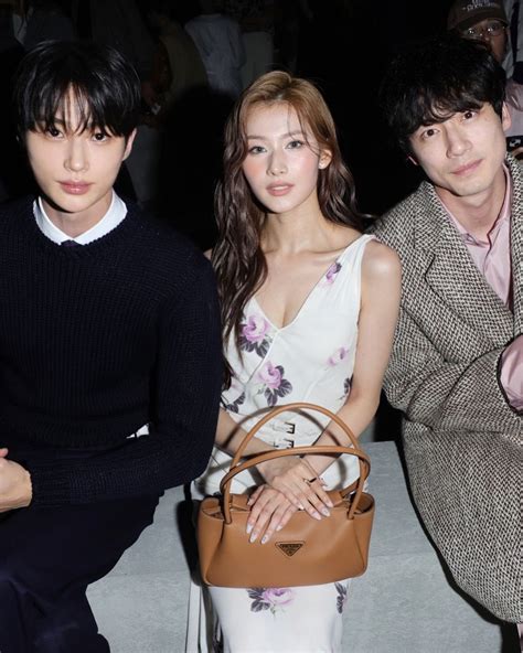 이슈 유머 변우석 X 사나 X 사카구치 켄타로 쓰리샷 게티 이미지