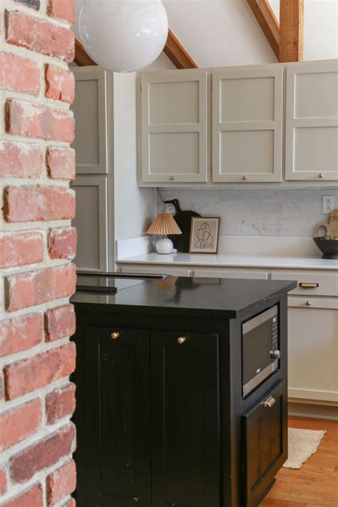 Black Honed Granite That Looks Like Soapstone