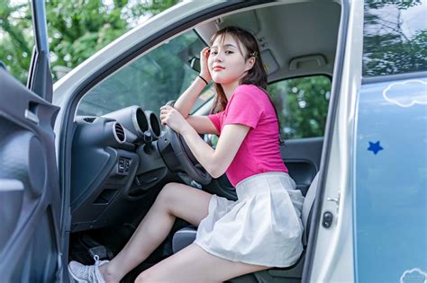 【大图】欧拉r1与美女的故事 明星车模美女图库太平洋汽车网