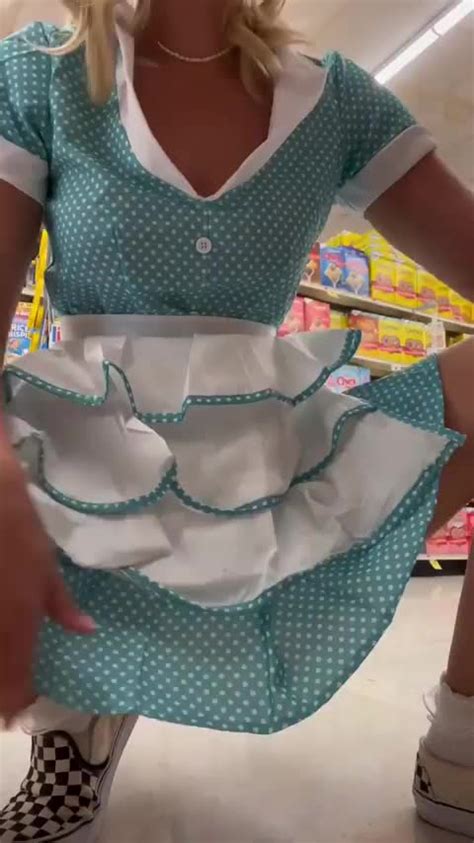 Oh No ☺️ Looks Like This Housewife Forgot Her Panties Again  Scrolller