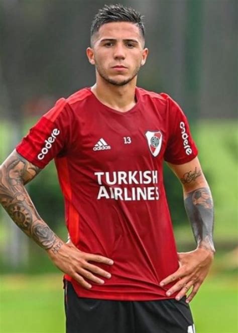 Enzo Fernández Height Weight Age Family Girlfriend Biography