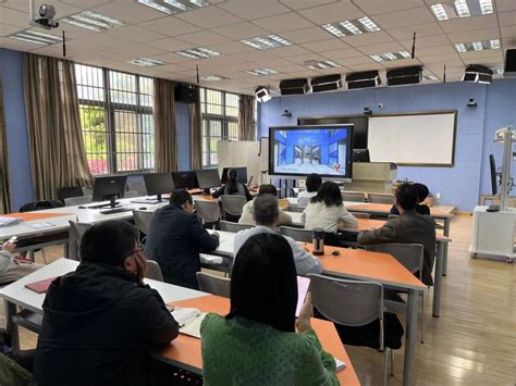 机关第十七党支部组织收看《榜样8》专题节目 浙江农林大学