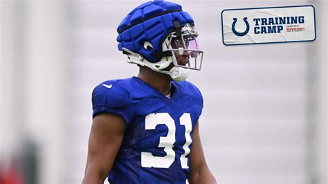 Eight Years Into Nfl Career Newly Signed Colts Rb Kenyan Drake Staying