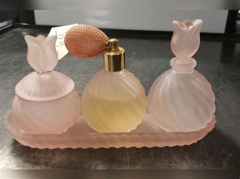 Frosted Pink Glass Vanity Perfume Set Northern Kentucky Auction Llc
