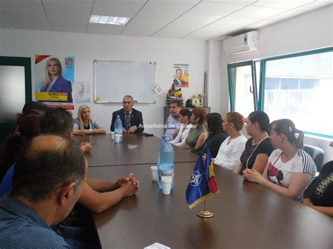 Deputații Raluca Surdu și Aurel Niculae Alături De Tinerii Antreprenori