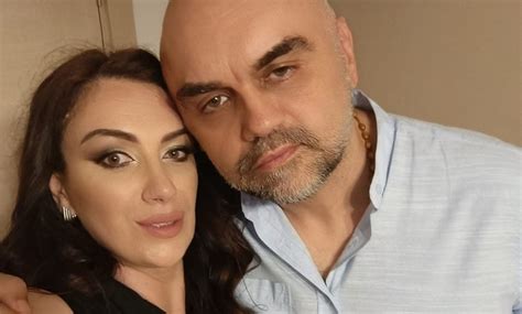 Сопругата на Игор Југ се породи на свет донесе здраво бебе Фото Gladiator Vesti