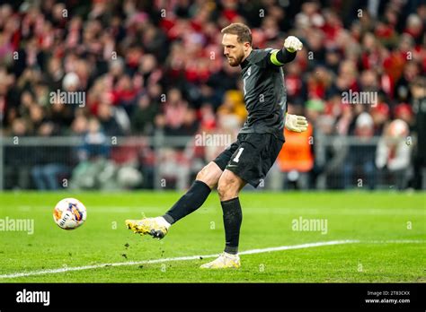 Copenhagen Denmark 17th Nov 2023 Goalkeeper Jan Oblak 1 Of