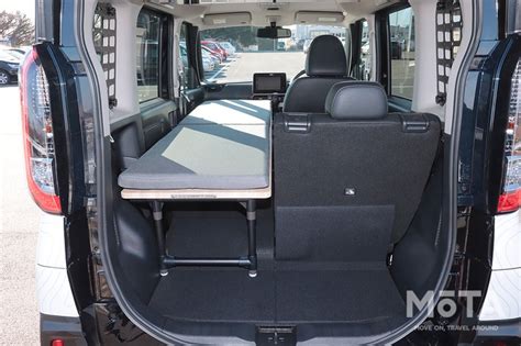 三菱 デリカミニがアウトドアブランドのcolemanとコラボ！ アウトドア好き必見の車中泊仕様にカスタムされた2台を紹介【東京オートサロン