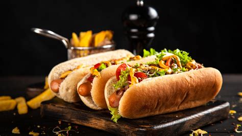 Cachorro Quente Completo E Saboroso Preparado Em Apenas 15 Minutos