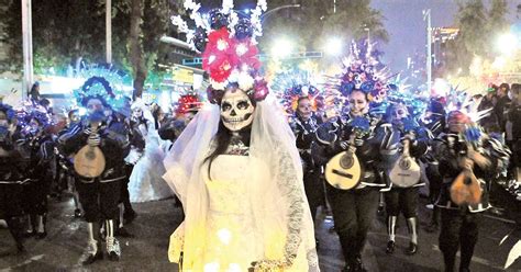 Arranca El Festejo De Día De Muertos Catrinas Tomaron Las Calles