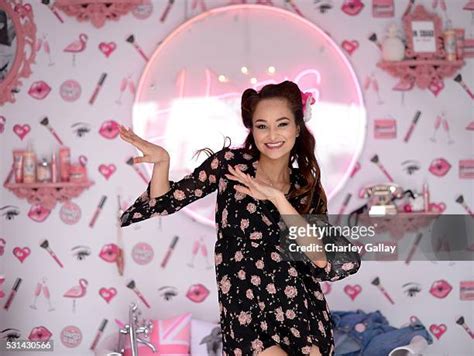 Girl Tango Photos And Premium High Res Pictures Getty Images