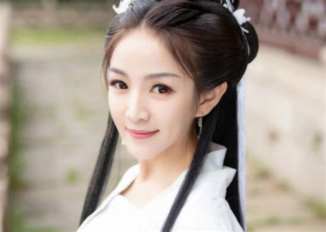 文儿曝新合约，30年，与娱加合约一起到期 歪阅