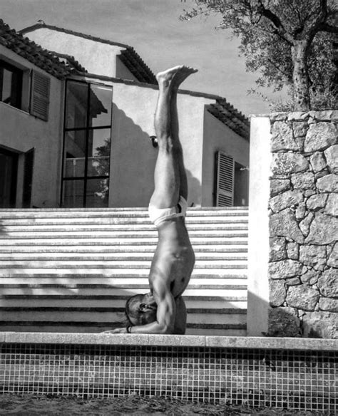 Épinglé par Charles Airey sur Portland Naked Mens Yoga Inspiration