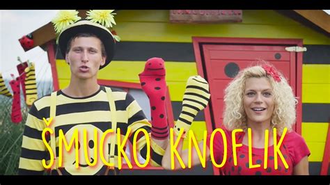 Smejko a Tanculienka - Šmucko Knoflik - YouTube
