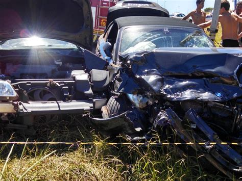 G1 Motoristas ficam feridos após acidente na MG 050 em Divinópolis notícias em Centro Oeste