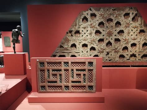 Fotogalería de la exposición En torno a las columnas de Hércules en el MAN