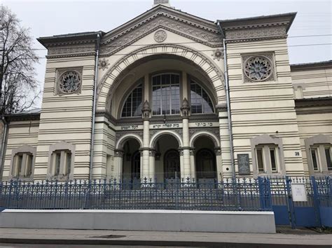 Kamel Bencheikh à Old Jewish Ghetto Vilnius Tribune Juive