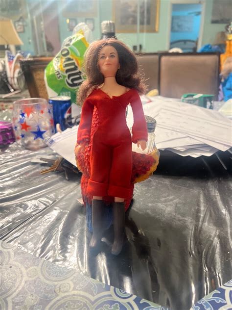 1977 Charlies Angels Sabrina Kate Jackson Doll Twist N Turn With Red