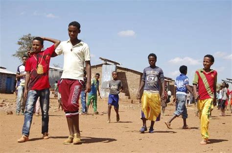 Extortionists Smugglers Preying On Eritrean Refugees Report Says