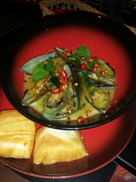 Comlog Westpac Navy Base In Singapore Singapore Military Bases