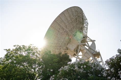 Premium Photo Earth Based Astronomical Radio Telescope