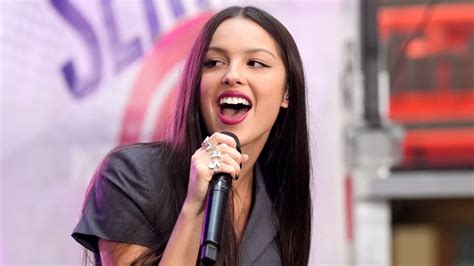 Contraceptives Handed Out To Crowd At Olivia Rodrigos Missouri Concert