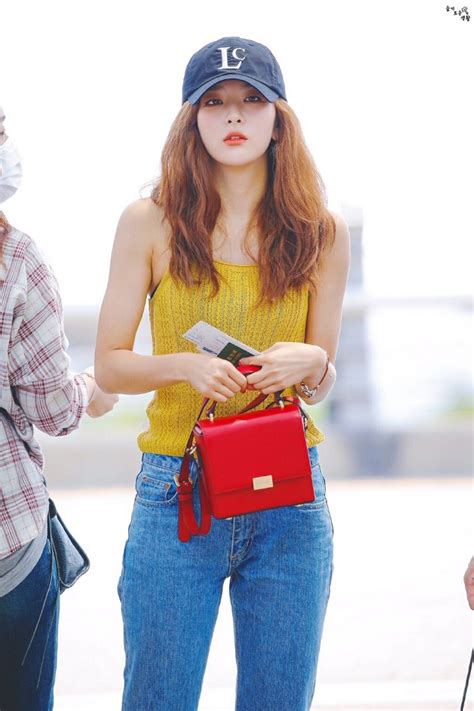 슬기 이 날 언젠지 아는 사람ㅜㅜ 진짜 개예뻐 인스티즈 Instiz 연예 카테고리