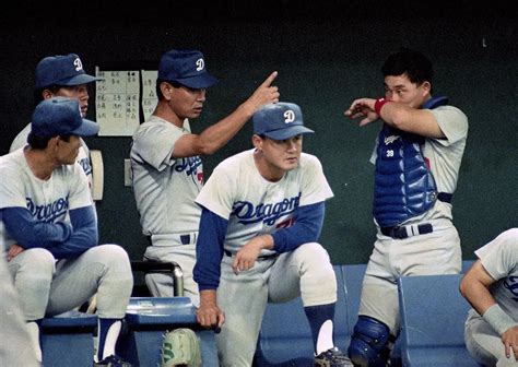 91年、中日の星野監督にベンチで怒られる中村武志 ― スポニチ Sponichi Annex 野球