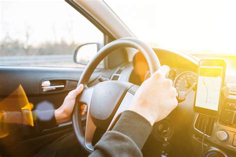 Gps 네비게이터지도 시스템 여행 도로에 자동차 자동차의 스마트 폰 화면에 글로벌 위치 시스템 Gps 자동차 검색 위치 기술