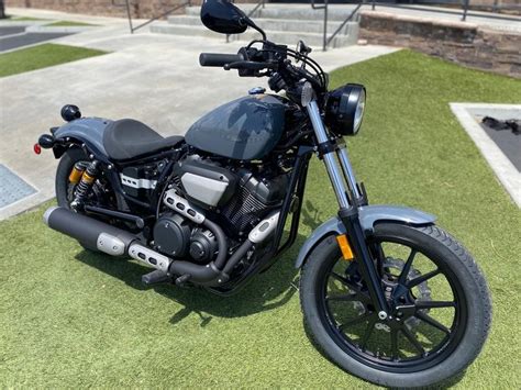 2022 Yamaha Bolt Green
