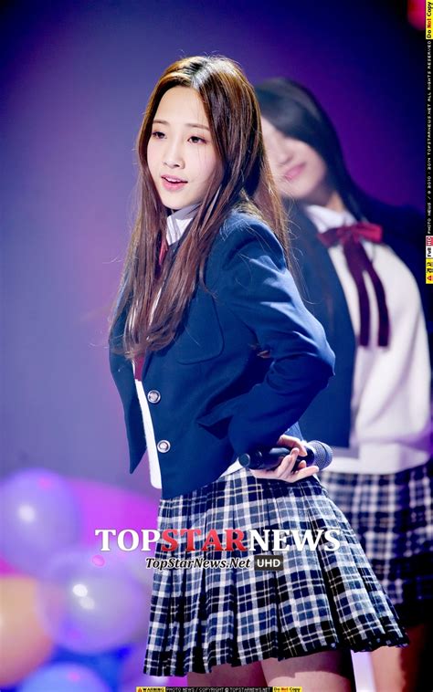 [hd포토] 러블리즈 Lovelyz 유지애 ‘교복 입고 앙큼하게 쇼케이스 최규석 기자 톱스타뉴스