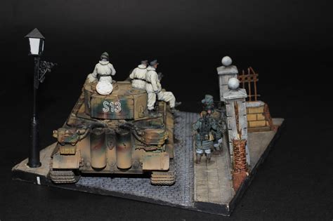 35249 GERMAN TANK CREW WINTER UNIFORMS SPECIAL EDITION 36003 STREET W