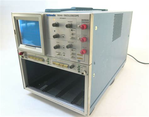 Tektronix 7904a Oscilloscope Mainframe Industrial Lynx