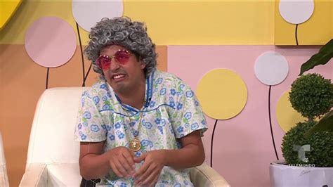 Abuela Se Prepara Para El Estreno De La Película De Daniel El Travieso