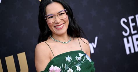 Comedian Ali Wong Bringing Live Comedy Tour To Detroits Fox Theatre