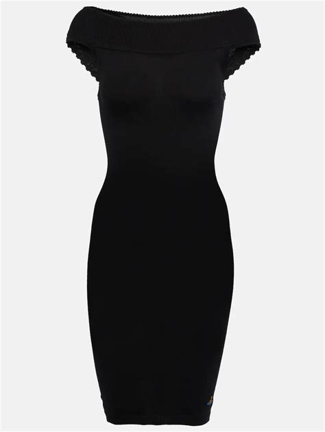 Col Bardot cette tendance française sera partout cette saison Vogue France