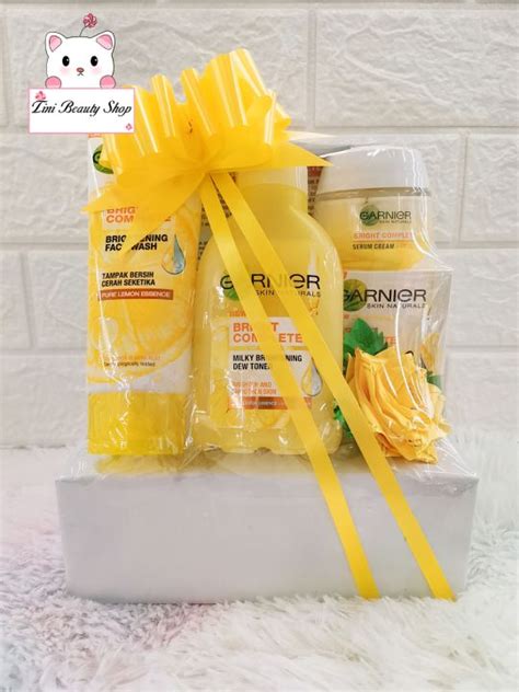 Garnier Light Complete Skin Naturals Whitening Set Garnier Sakura