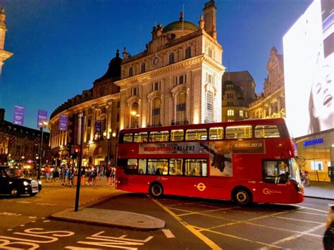 Londons Piccadilly Circus Must See Attractions And Things To Do