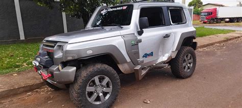 Carro fura preferencial colide em moto e militar do Exército morre