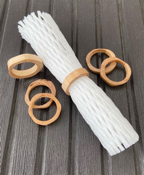 Кольца для сервировки салфеток. Бук. Ручная работа. | Кольца, Работы ...