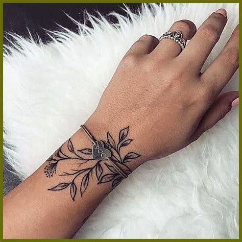 Thats Really Simple And Nice Unique Wrist Tattoos Tattoos Wrist Tattoos For Women